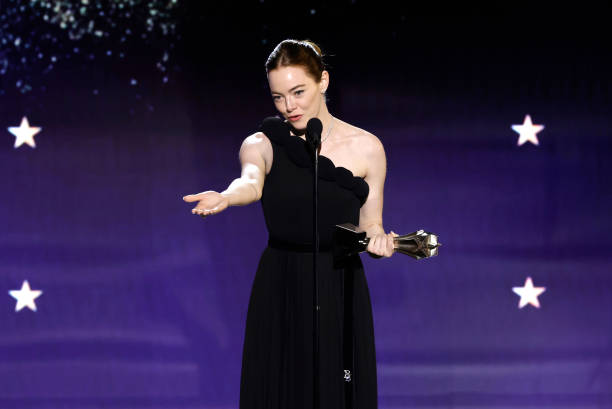 29th Critics’ Choice Awards – Best Actress – Emma Stone – Movies To ...
