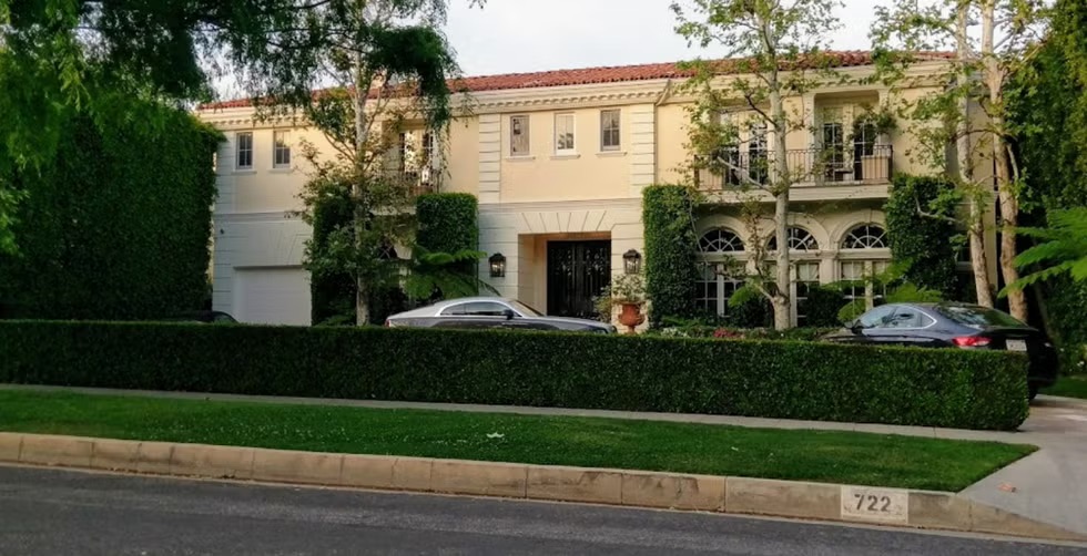 Menendez Beverly Hills Mansion – Movies To History.com